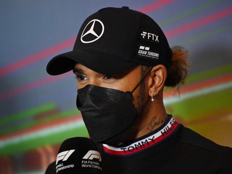 Hamilton confirma interesse no Chelsea