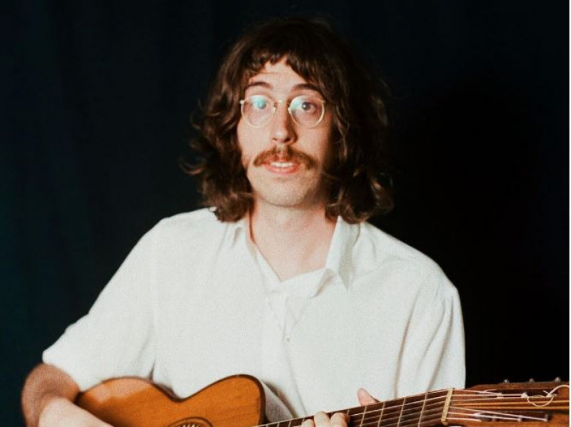 'Mil Coisas Invisíveis', disco de Tim Bernardes, toca fundo na alma