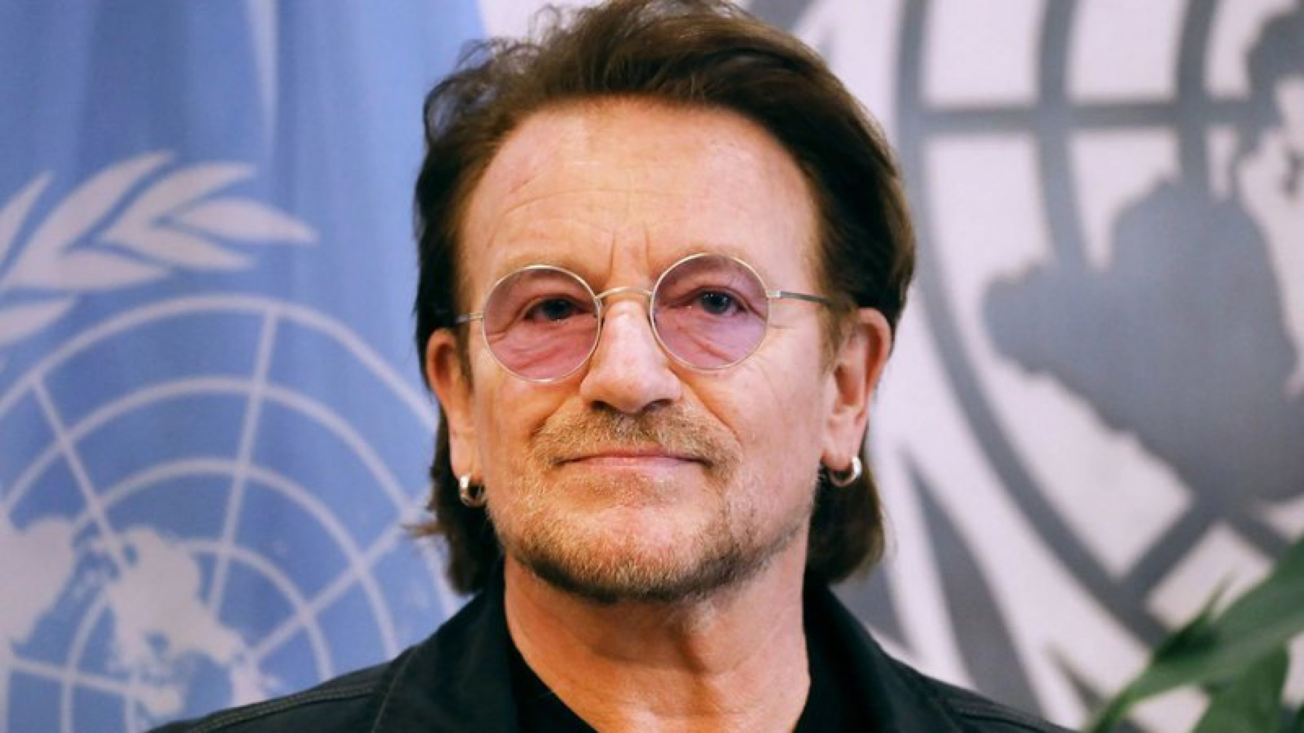 Bono, líder do U2, lança autobiografia em novembro