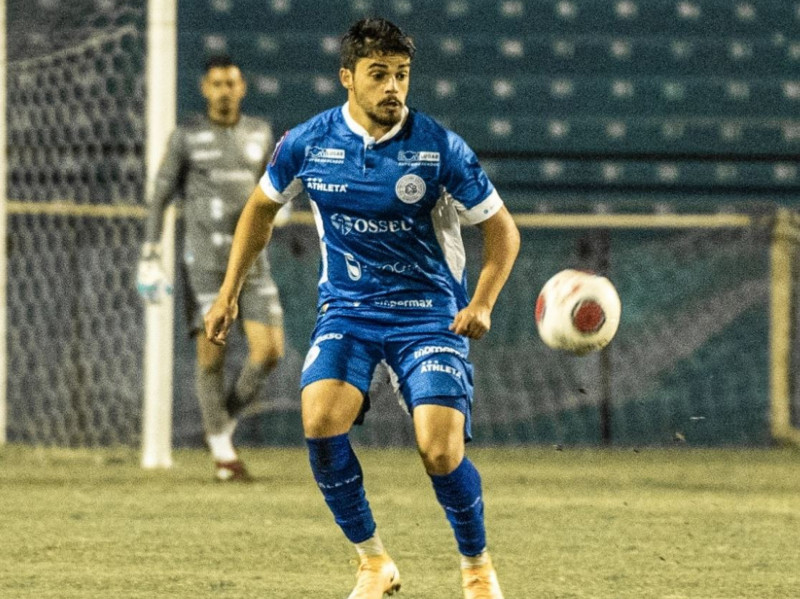 Arthur Amorim agradece chance