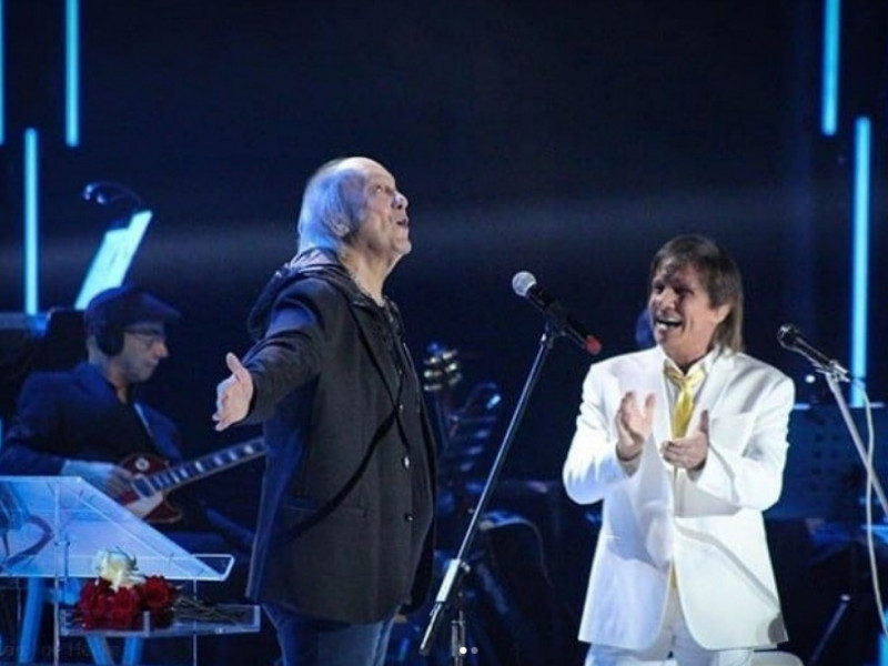 Roberto Carlos grava Especial de fim de ano com homenagem a Erasmo