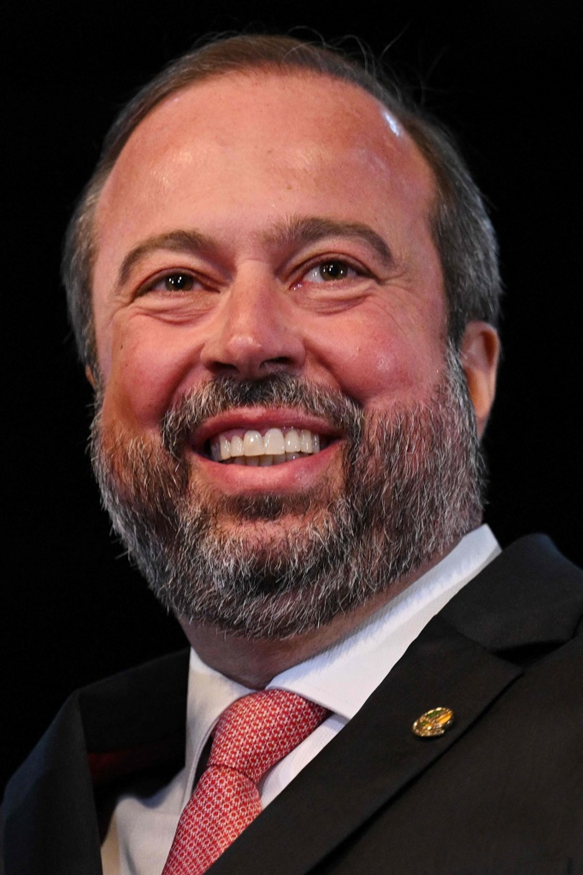 Política de preço da Petrobras será revista, afirma futuro ministro