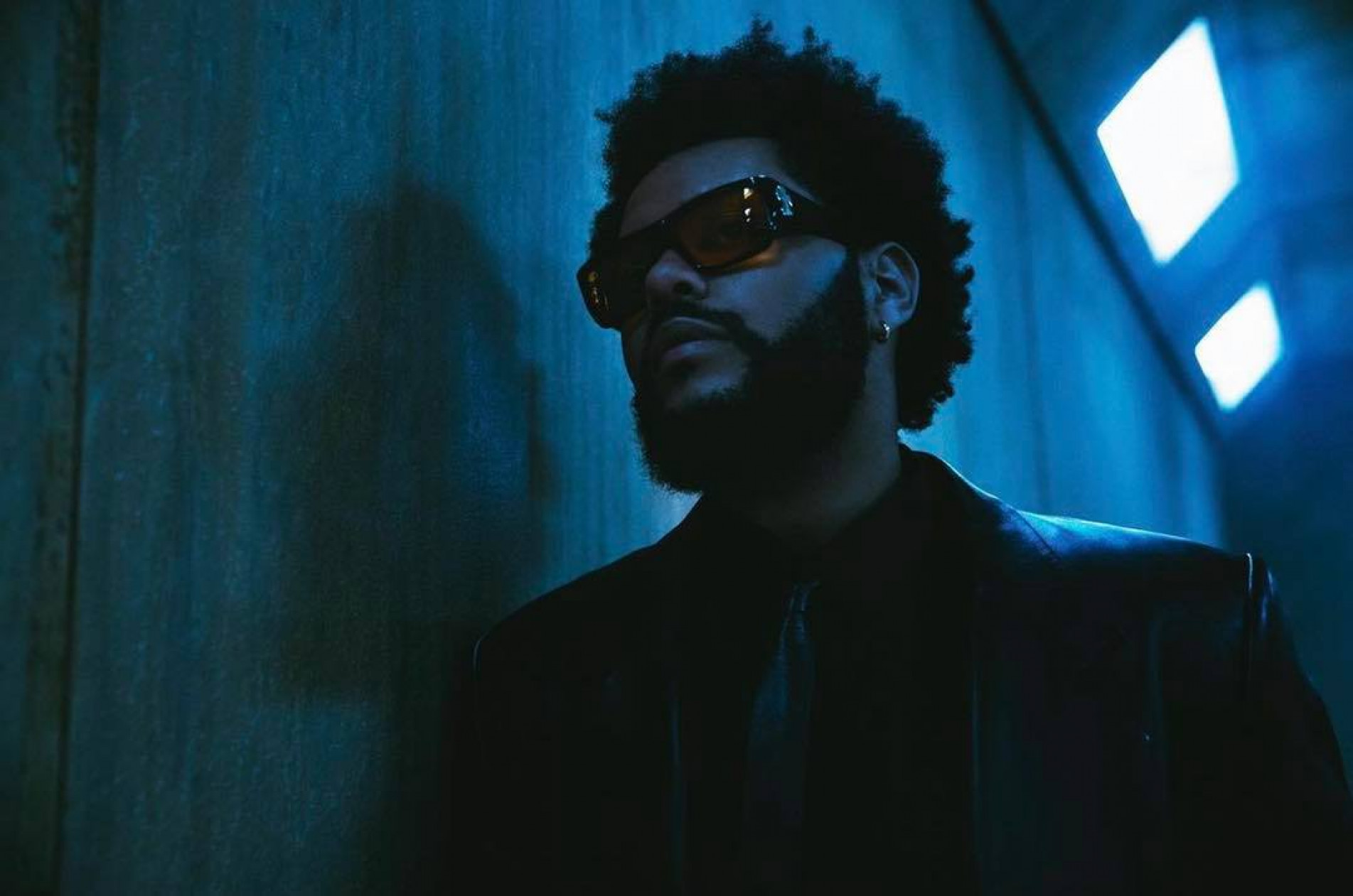 The Weeknd lança clipe da canção Is There Someone Else?
