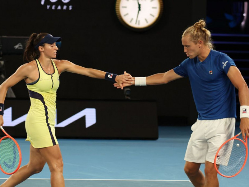 Stefani e Matos batem anfitriões e vão à semi do Aberto da Austrália