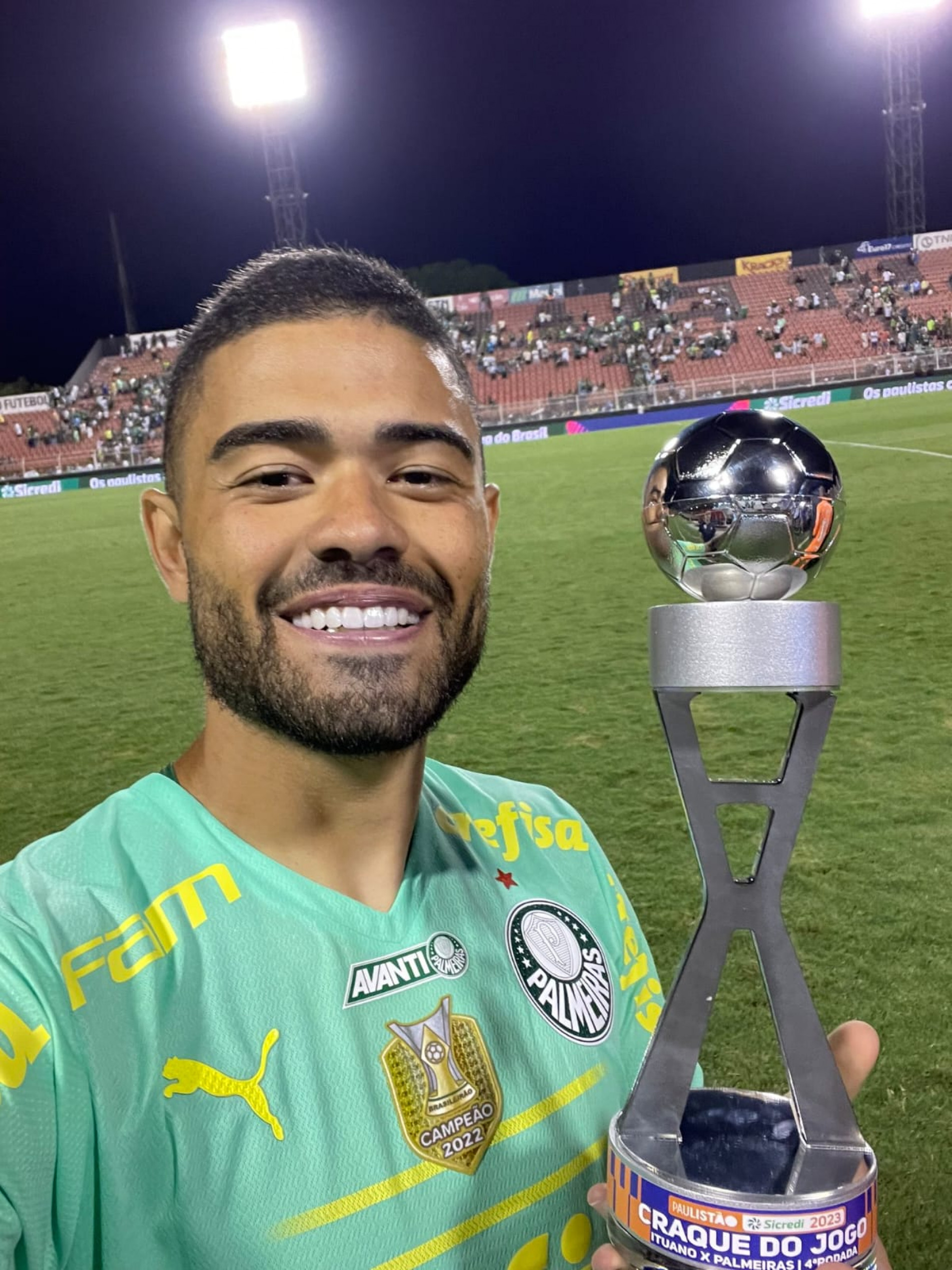 Bruno Tabata celebra atuação 'competente' do Palmeiras