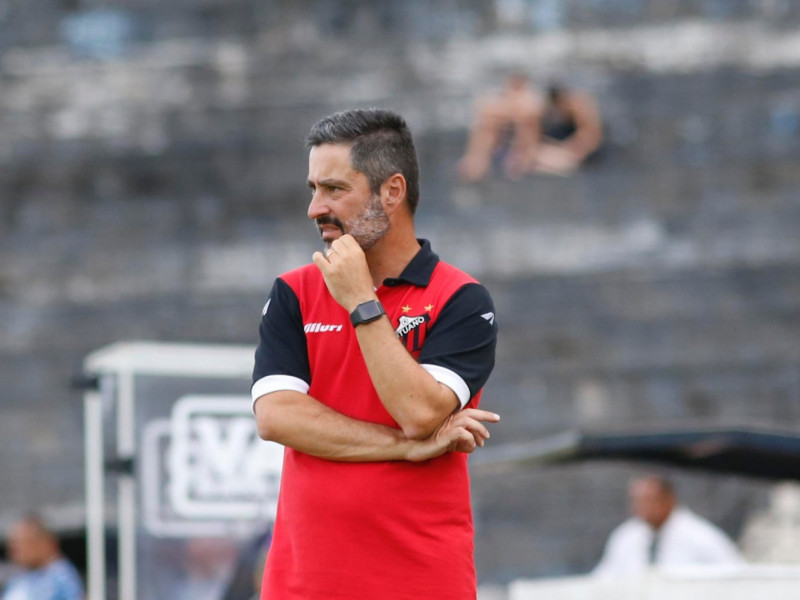 Ituano tem de vencer o Água Santa às 11h