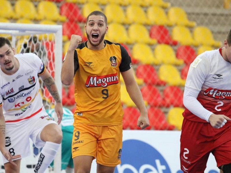 Magnus Futsal goleia o Blumenau pela Liga Nacional