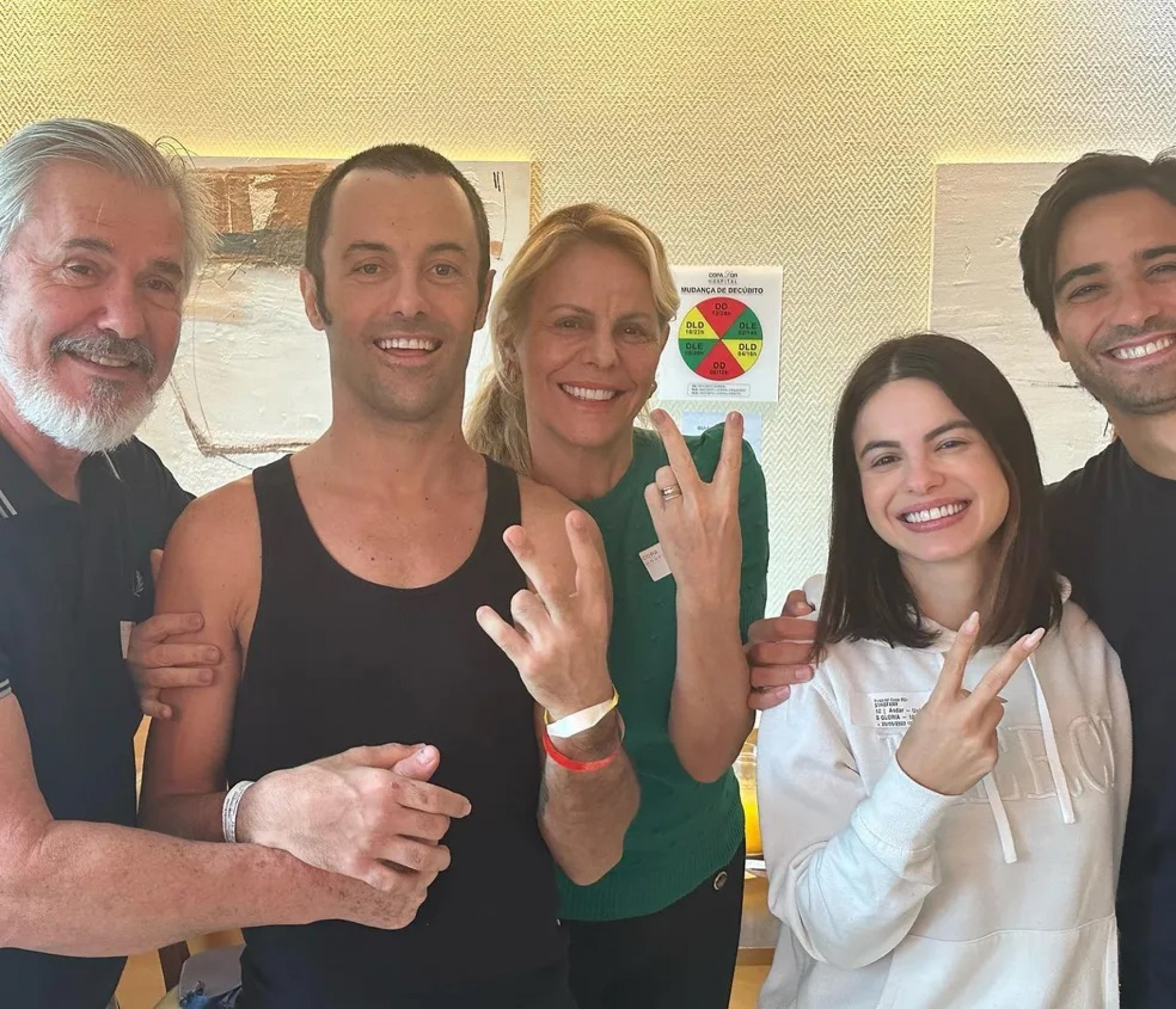 Kayky Brito recebe alta após atropelamento