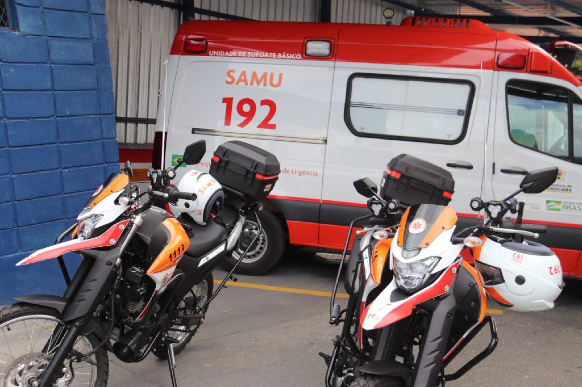 Samu faz atendimento com duas motolâncias