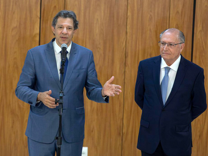 Lula cria comitê interministerial para analisar tarifa